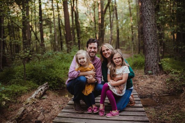 The Truth Behind Professional Family Photos - Pregnancy & Newborn Magazine